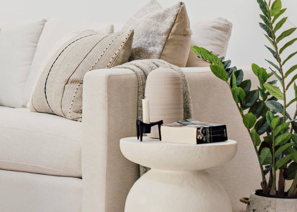 Trendy Vases, Planters & Decorative Pots | Urban Barn