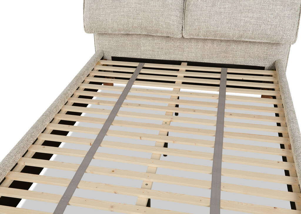 Brandt Bed -Lottie Dove, QUEEN | Queen | Urban Barn