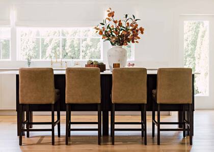 Trendy Vases, Planters & Decorative Pots | Urban Barn