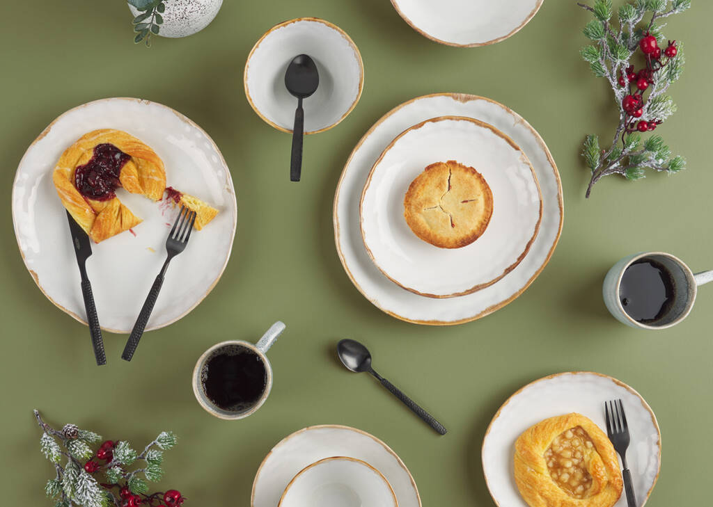 Crofton 16pc Dish Set Antique White | Urban Barn