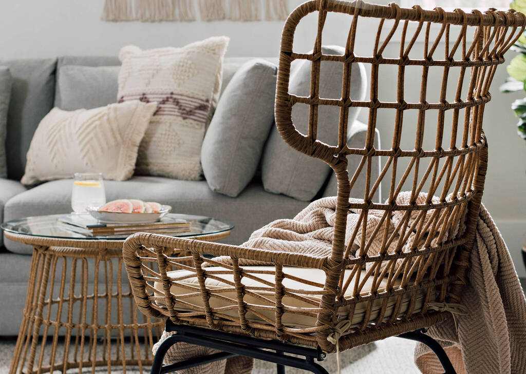 Wren Side Table -Savanna | Urban Barn