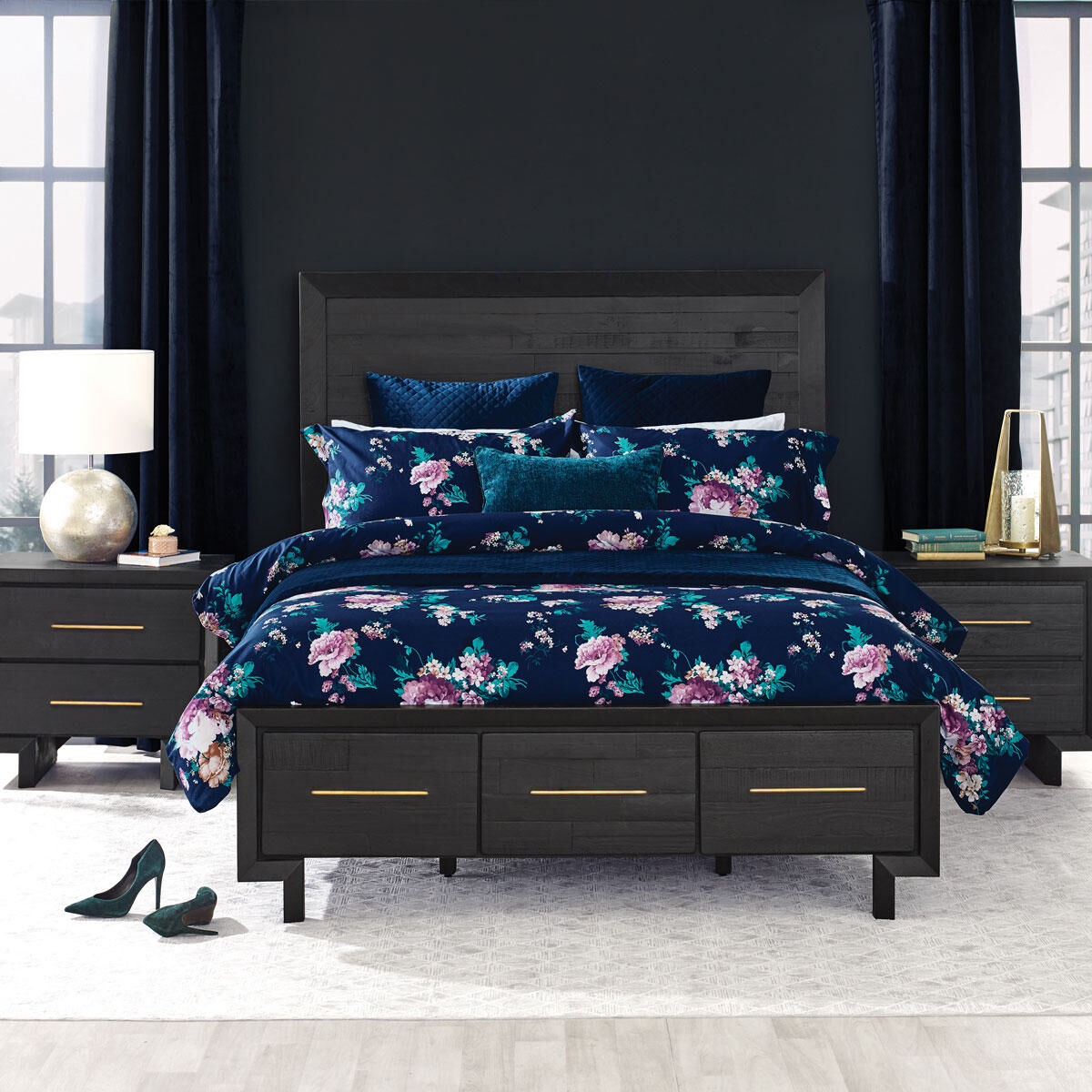 Edgehill Storage Bed -Anvil Black | Urban Barn