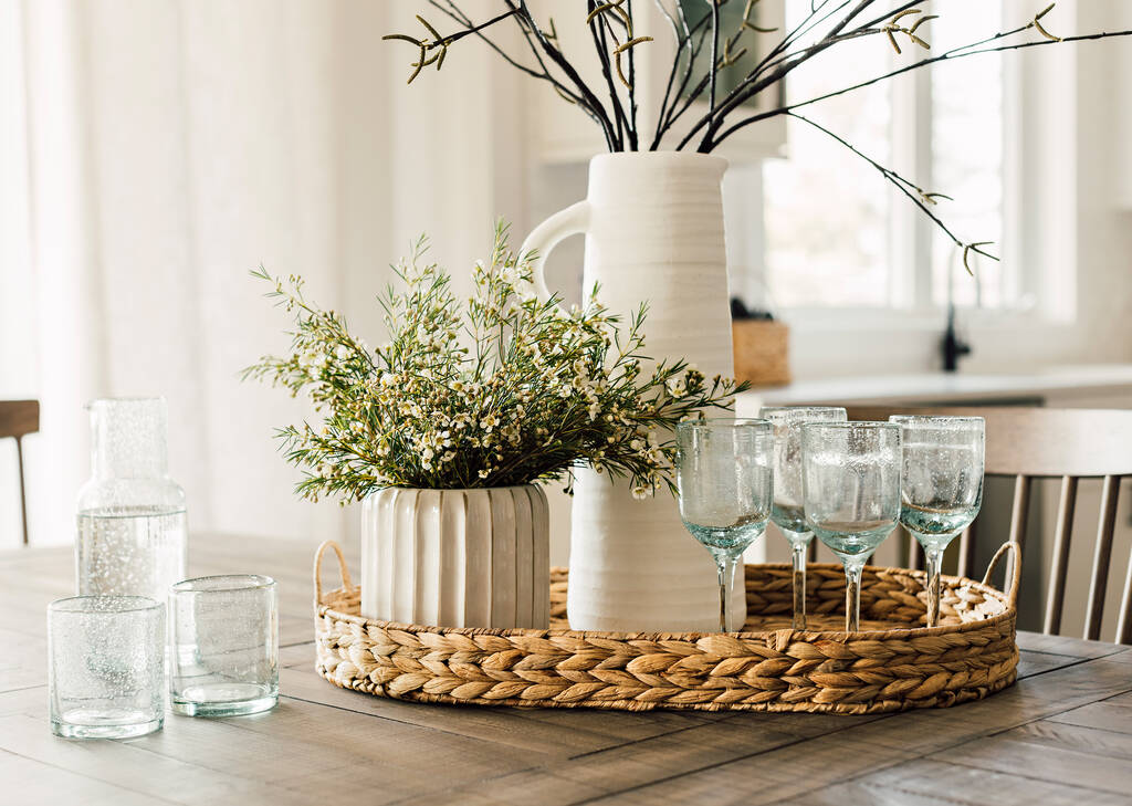 Modern organic dining | Urban Barn