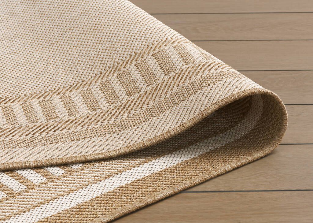 Lanai Outdoor Rug | 60x96 | Urban Barn